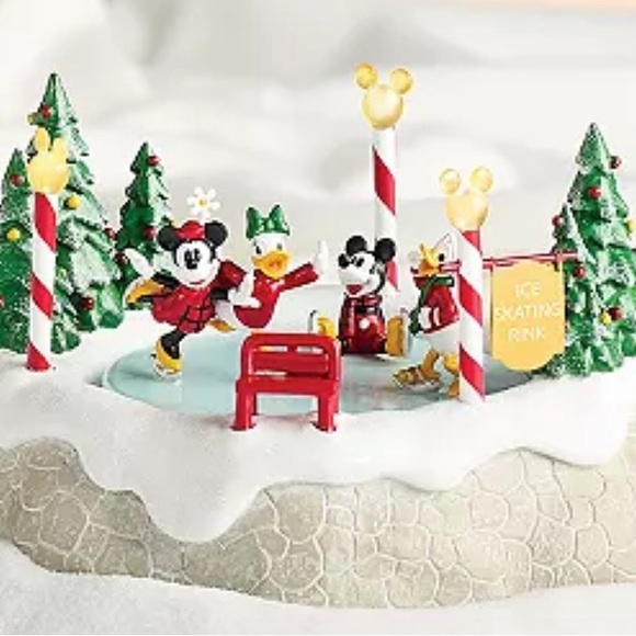 Disney | Holiday | Today 5 Disneys Mickey And Friends Ice Skating ...